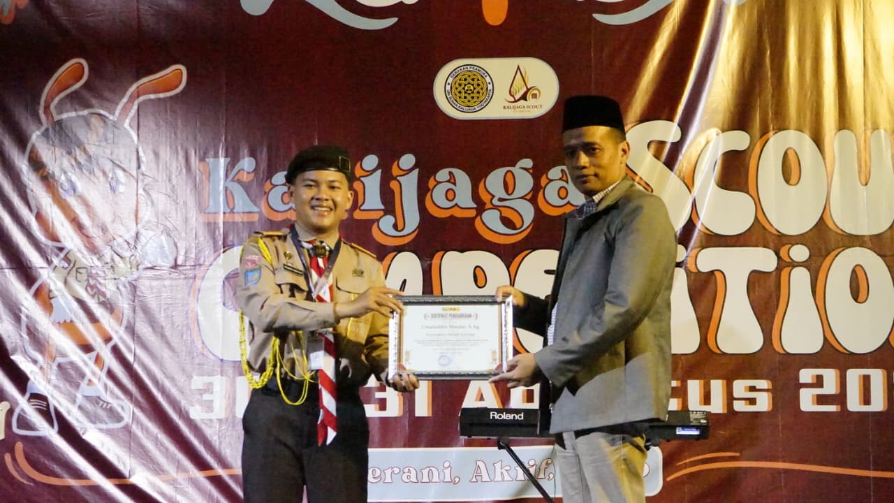 Talkshow dan Malam Api Unggun Meriahkan Puncak Kalijaga Scout ...