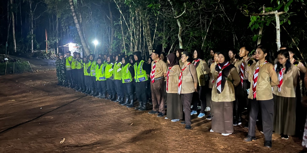 Pramuka Gugus Depan Kewilayahan Girisekar Bantu Pengamanan Upacara Adat ...